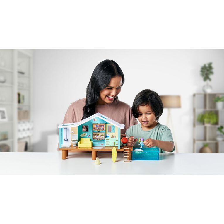 Bluey Ultimate Beach Cabin Adventures Series 9 | The Warehouse