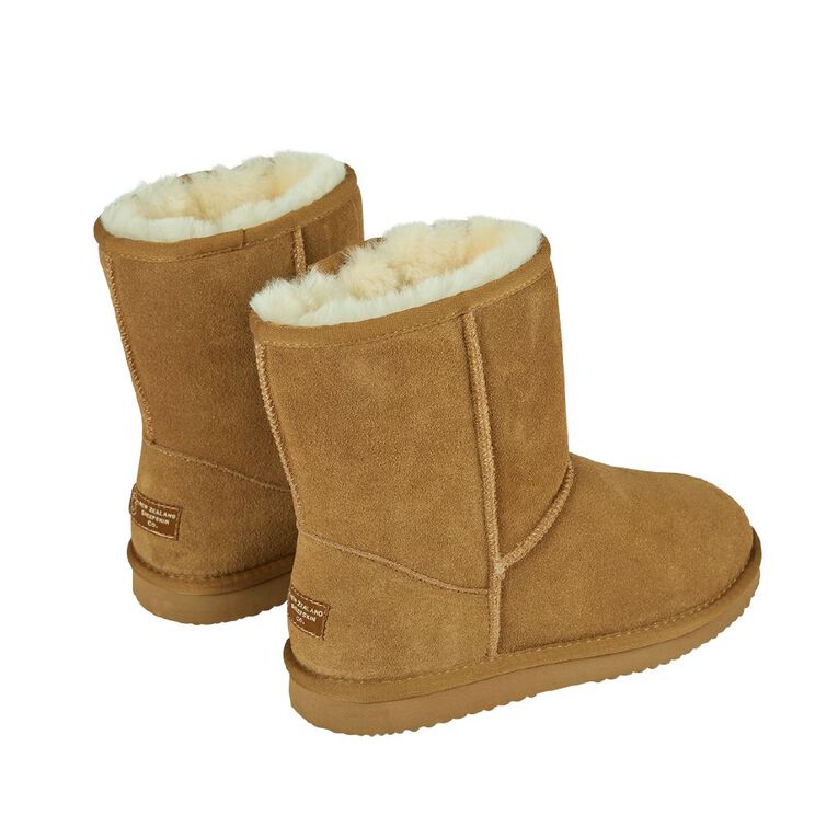 NEW ZEALAND SHEEPSKIN CO. Women's Sheepskin Lined Short Slipper Boots ...
