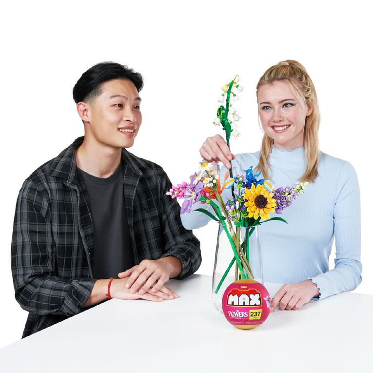 Zuru Max Garden Long Flowers Series 1 | The Warehouse