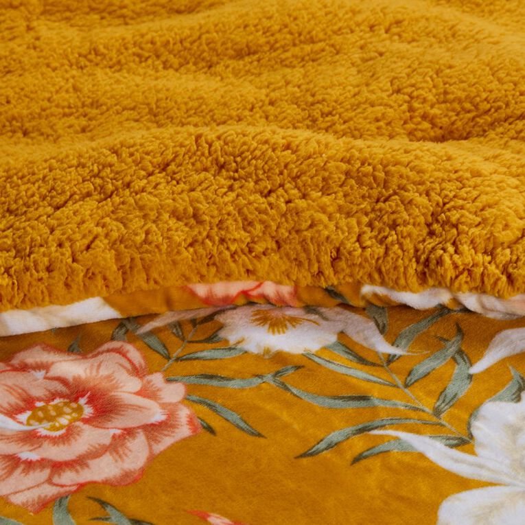 Living & Co Plush & Sherpa 3 Piece Comforter Set Jesse Yellow Queen ...