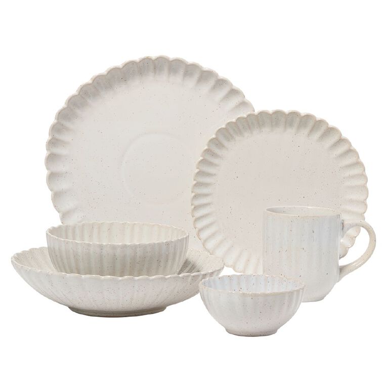 Living & Co Daisy Side Plate Cream 21cm Cream | The Warehouse