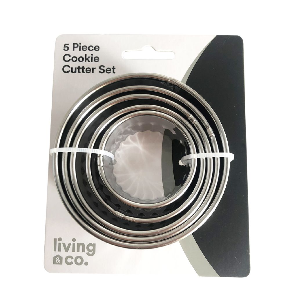 Living & Co Cookie Cutter Set Round | The Warehouse