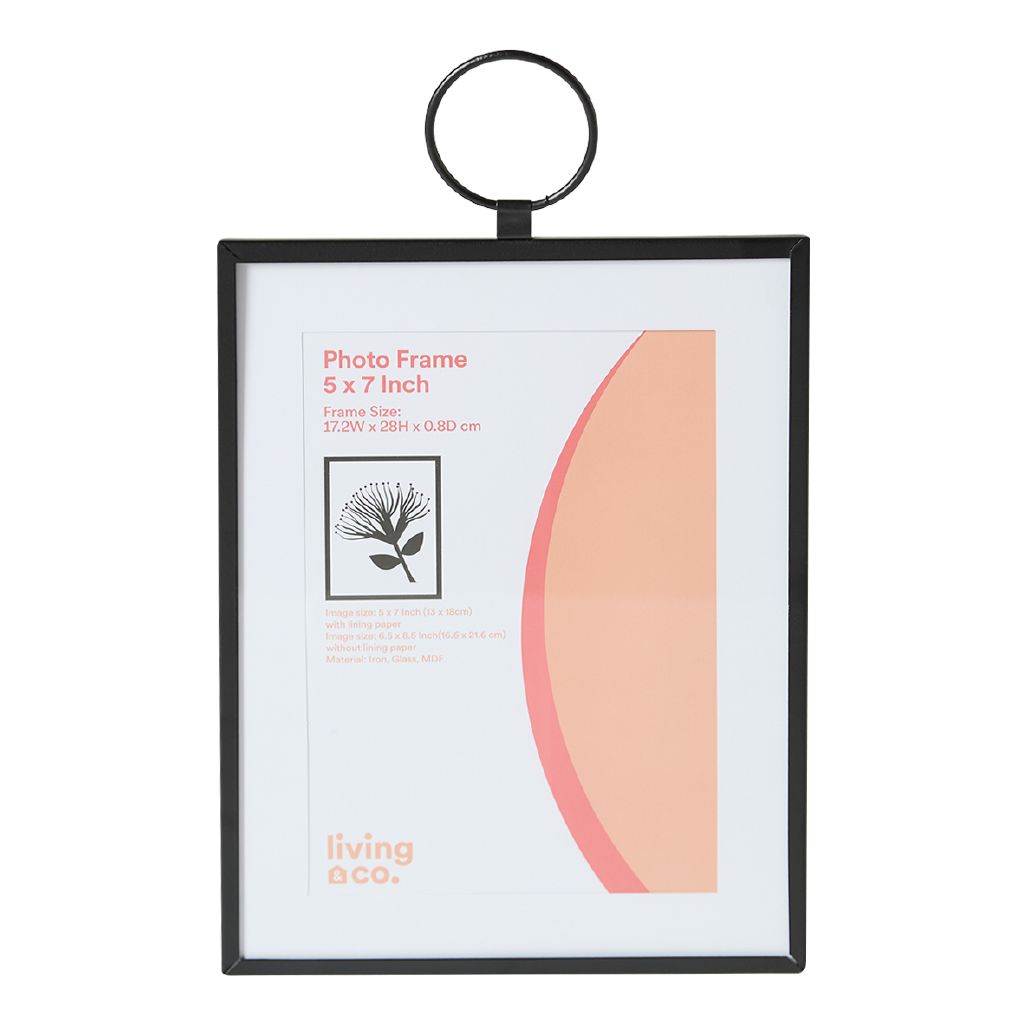Living & Co Metal Hoop Hanging Frame 5in x 7in Black | The Warehouse